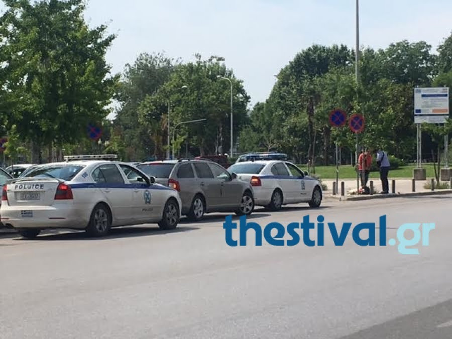 ΤΩΡΑ: Αναστάτωση στο κέντρο της Θεσσαλονίκης - Εντοπίστηκε ύποπτο ...
