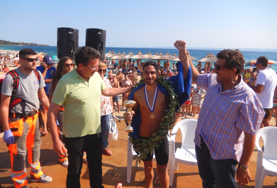 Κολυμβητής του Ηρακλή Θεσσαλονίκης ο νικητής του 47ου Διάπλου του ...