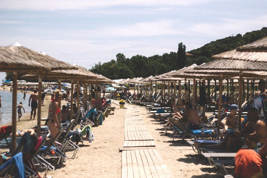 Θεσσαλονίκη: Τα καλύτερα beach bar για μια βουτιά στα κοντά!