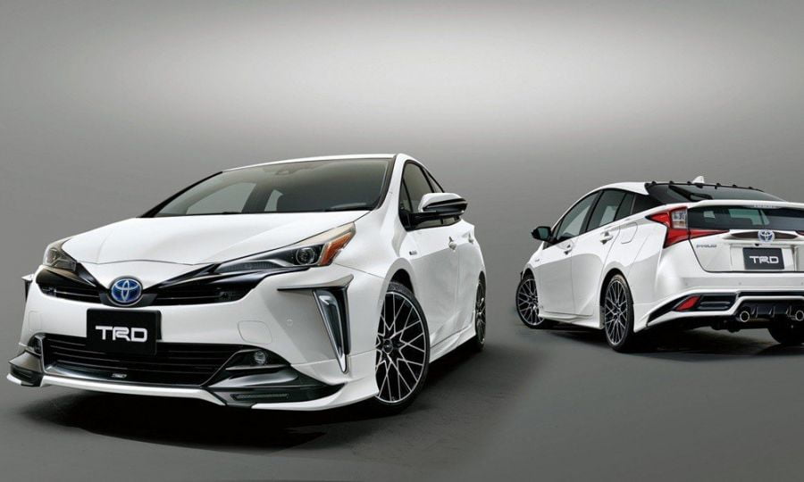 Το Toyota Prius δέχεται τη φροντίδα της TRD
