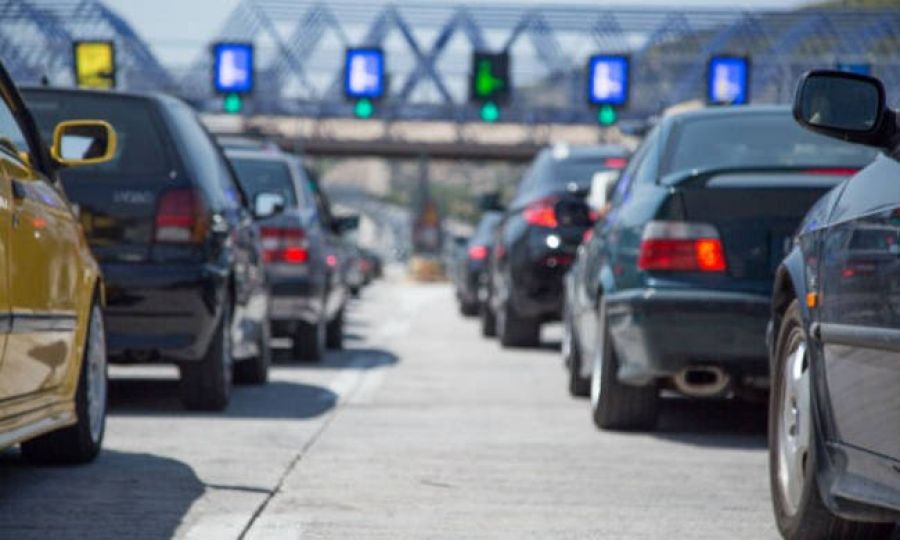 Ομαλά εξελίσσεται στο οδικό εθνικό δίκτυο η έξοδος των εκδρομέων για ...