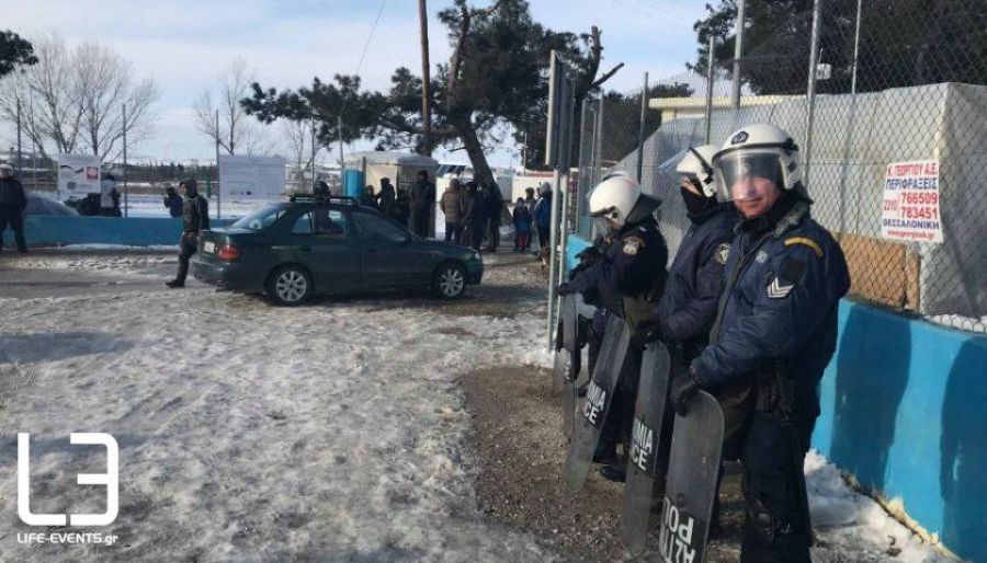Επεισόδιο με πρόσφυγες στα Διαβατά Θεσσαλονίκης - Τραυματίστηκε ελαφρά ...