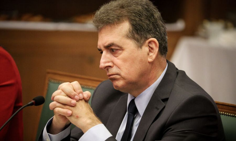 Στη Μύκονο ο Χρυσοχοΐδης – Έλεγχοι και μέτρα σε μπαρ, beach bar και ...