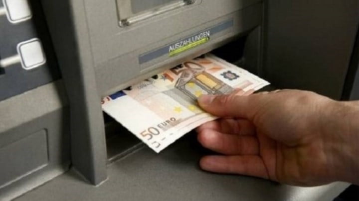Επίδομα 534 ευρώ: Ποιοι πληρώνονται σήμερα
