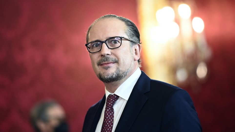 Παραιτείται και ο νέος καγκελάριος της Αυστρίας – Thestival
