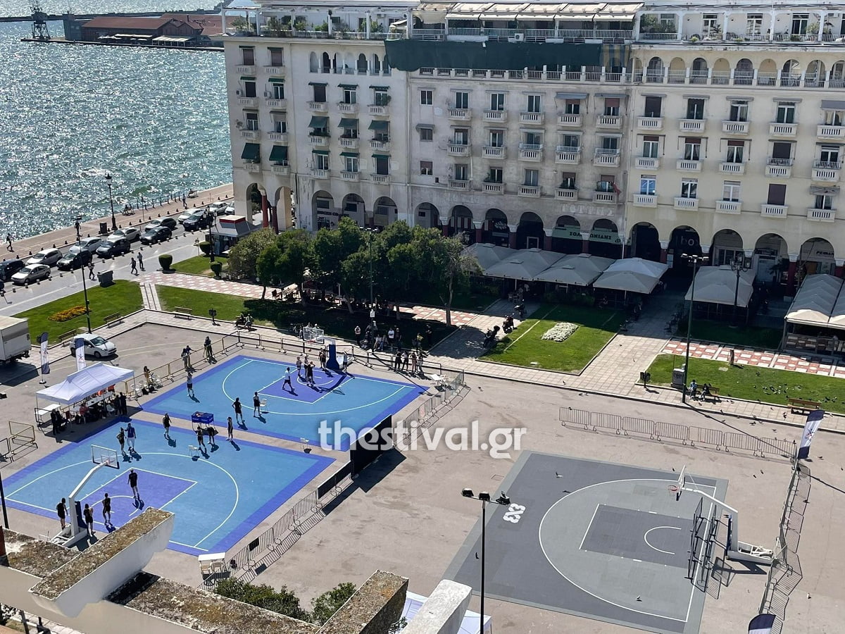 Θεσσαλονίκη: Η πλατεία Αριστοτέλους έγινε... γήπεδο μπάσκετ - Εκδήλωση ...