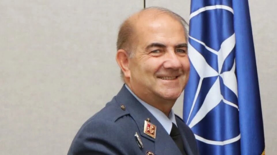 Αλβανία: Ο αρχηγός των ενόπλων δυνάμεων, Μπαϊράμ Μπεγκάι, εξελέγη ...
