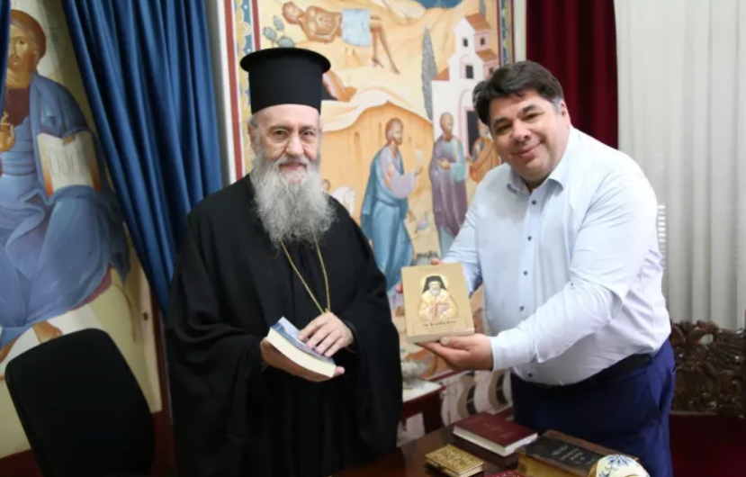 Ο νέος πρέσβης των ΗΠΑ συναντήθηκε με τον μητροπολίτη Ναυπάκτου Ιερόθεο