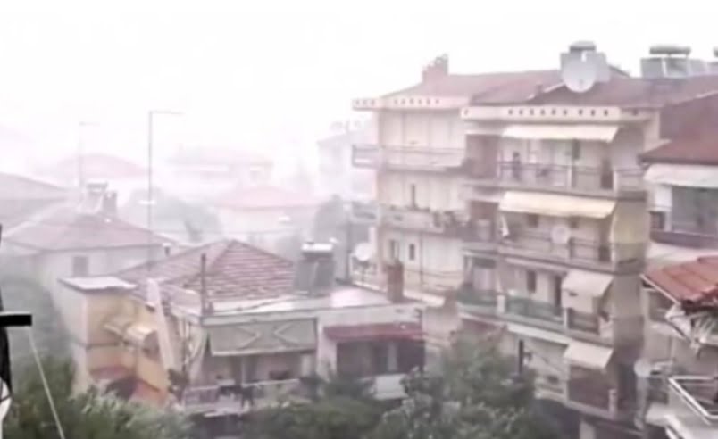Ημαθία: Νεροποντή στη Βέροια - Χαλάζι στο Σέλι (φωτο)