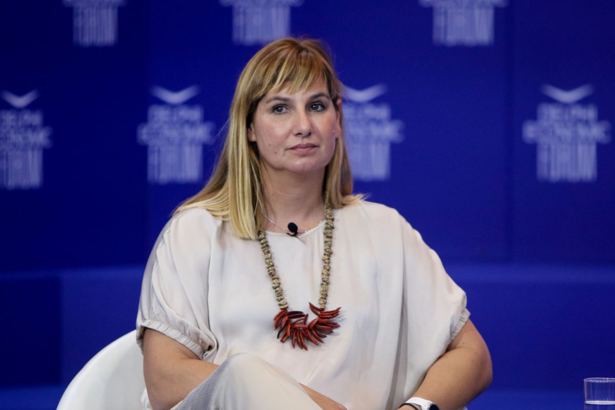 Αλέξανδρος Νικολαϊδης: Η Σοφία Μπεκατώρου τον αποχαιρετά με μια ...