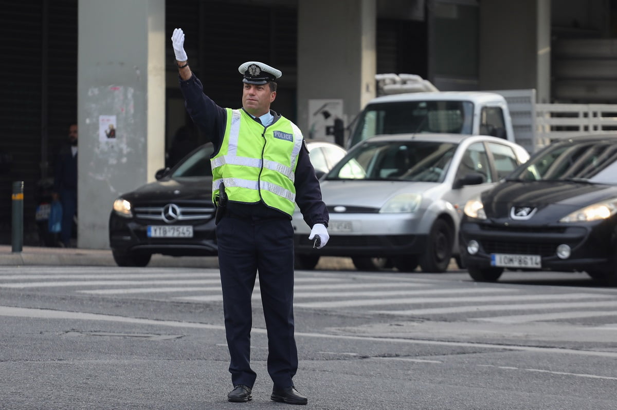 Θεσσαλονίκη: Η Τροχαία βεβαίωσε πάνω από 800 πρόστιμα σε οδηγούς για ...