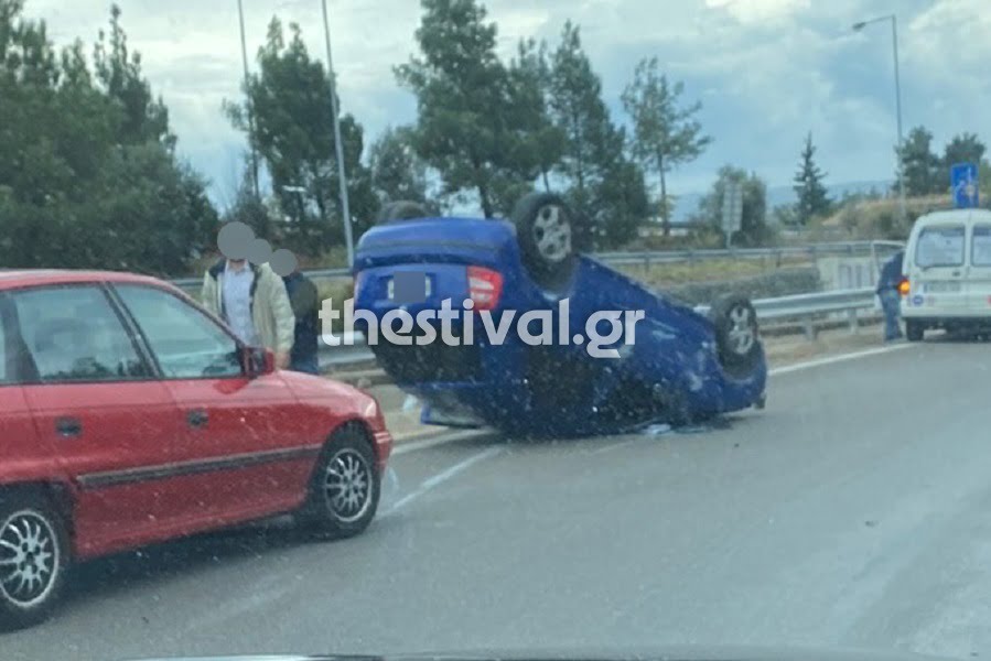 Θεσσαλονίκη: Σοβαρό τροχαίο σε έξοδο της περιφερειακής οδού (φωτο)