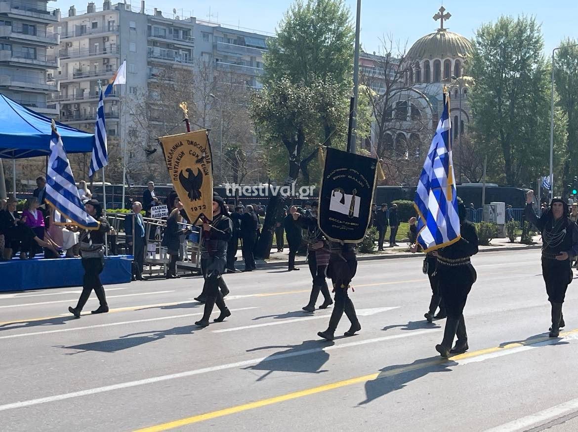 "O πόντος ζει και τρέμει όλη η γη"- Καταχειροκροτήθηκαν οι πολιτιστικοί ...
