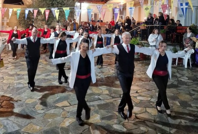 Σιδηρόκαστρο Σερρών: Μεράκλωσε ο Μητροπολίτης Μακάριος και έσπαγε πιάτα ...