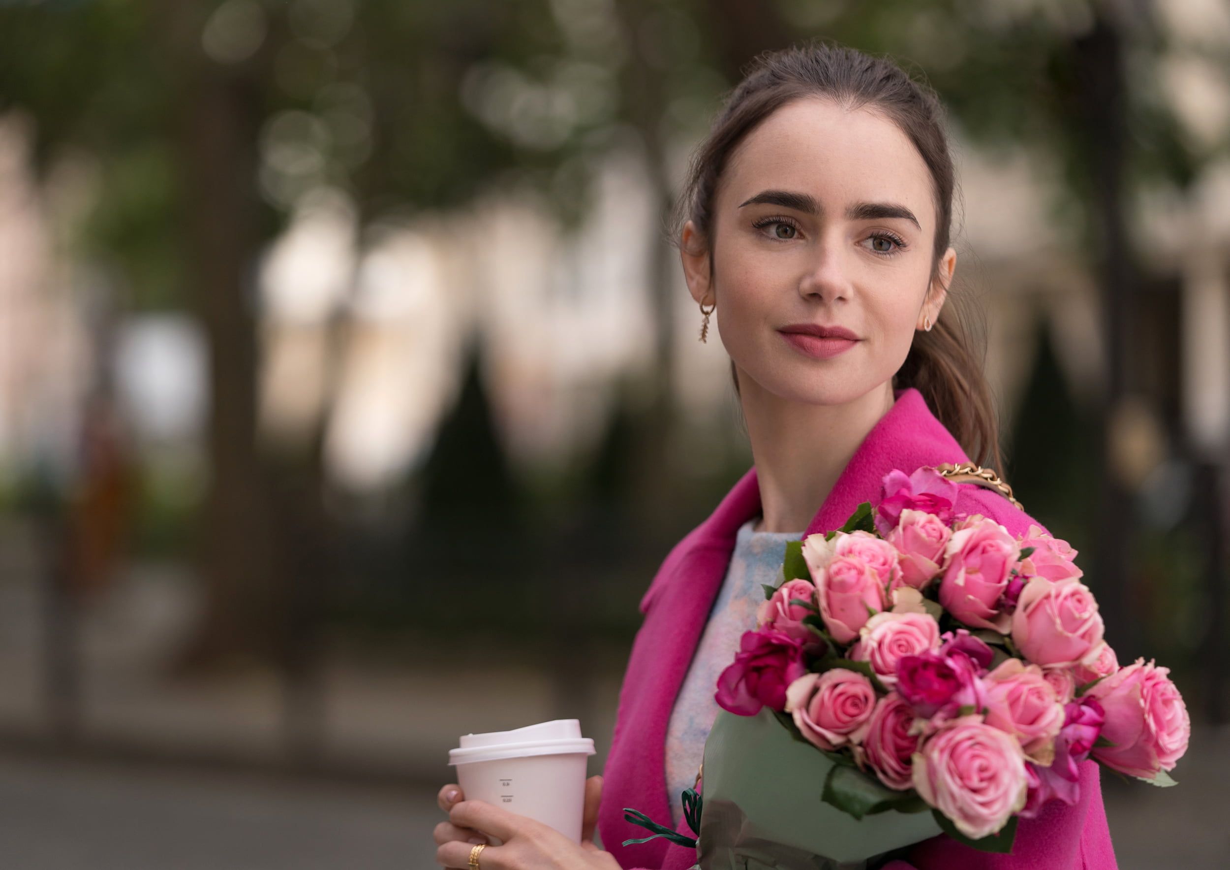 Μετά τη “Barbie” έρχεται η Polly Pocket – Η Lilly Collins ...
