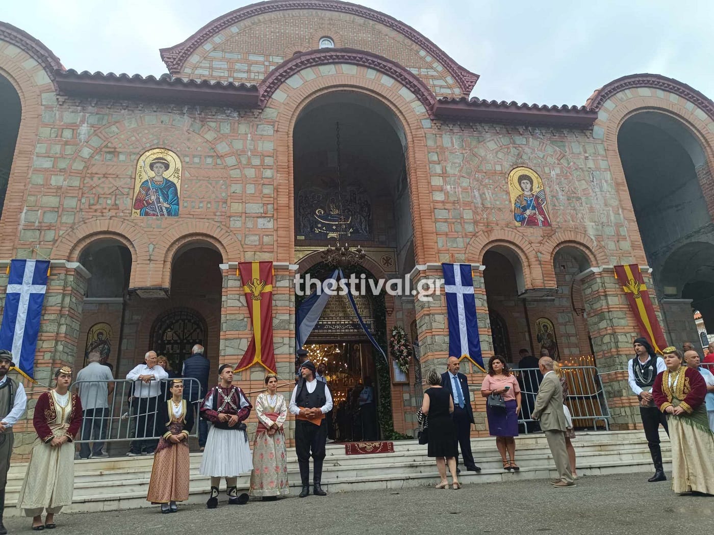 Παναγία Σουμελά - Βέρμιο: Σε κλίμα κατάνυξης ο εορτασμός της Κοίμησης ...