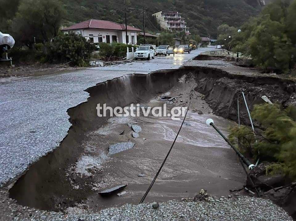 Εικόνες καταστροφής από την φονική κακοκαιρία στο Πήλιο: "Άνοιξε" η γη ...