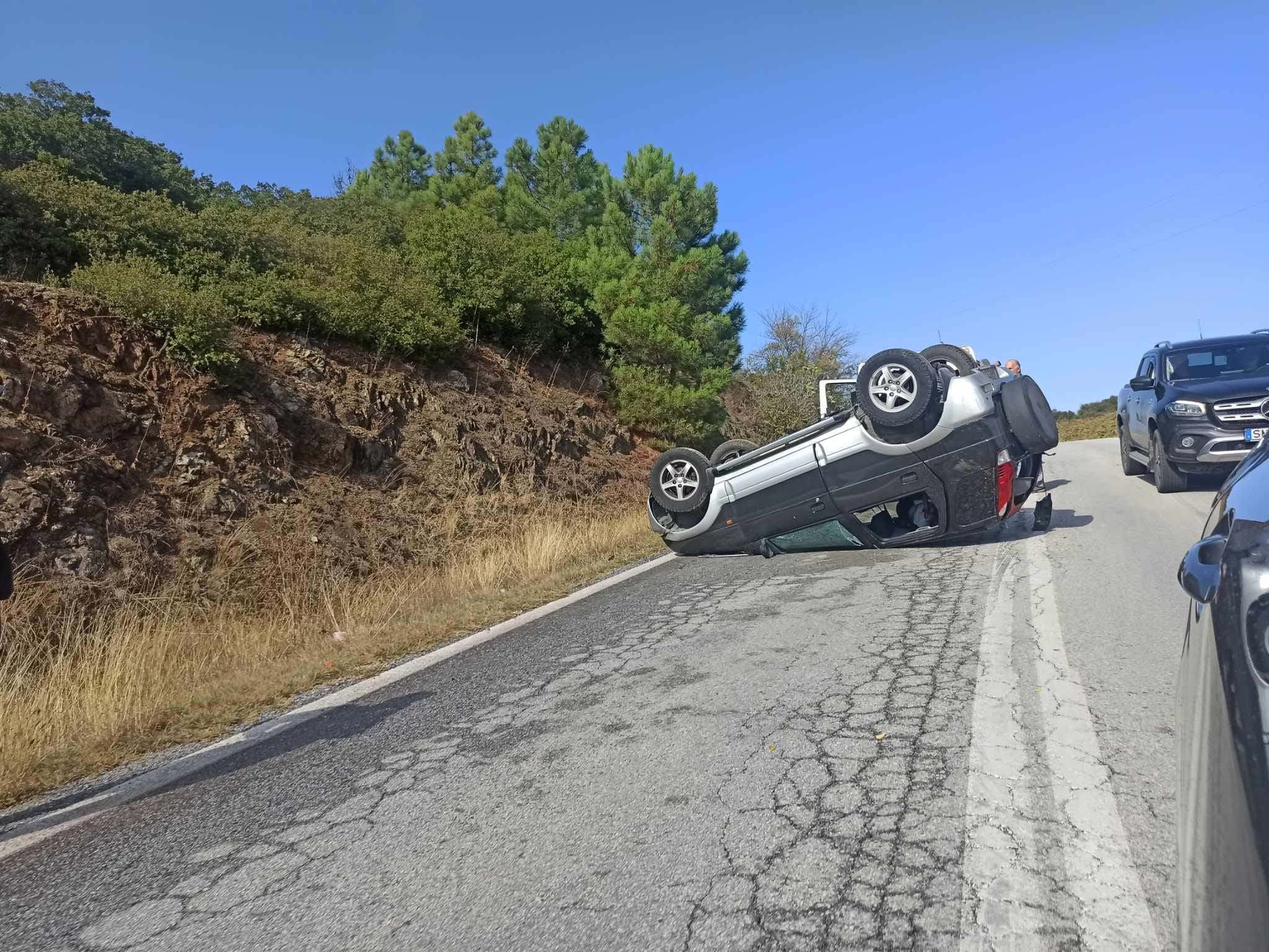 Θεσσαλονίκη: Αυτοκίνητο τούμπαρε έξω από το Ωραιόκαστρο - Τραυματίστηκε ...