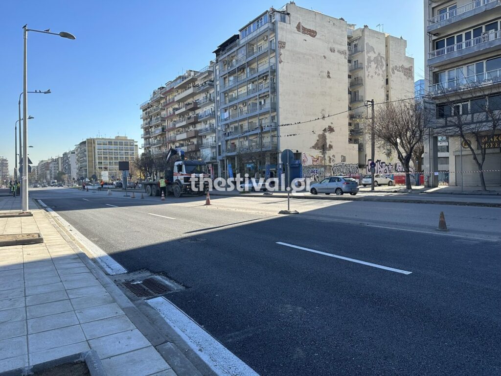 Θεσσαλονίκη: Άνοιξε μετά από 16 χρόνια η δεξιά λωρίδα στο ρεύμα προς ...