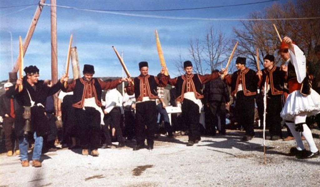 Χαλκιδική: Οι Φωταροί έρχονται σήμερα στο Παλαιόκαστρο με κάλαντα και ...
