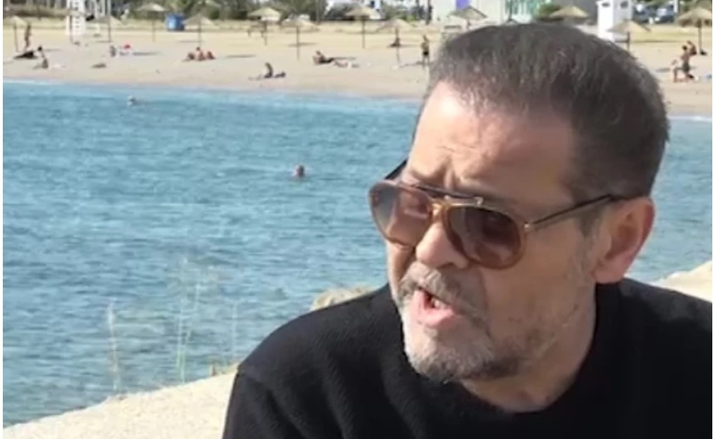 Χάρης Κωστόπουλος: Στην εντατική σε κρίσιμη κατάσταση ο τραγουδιστής