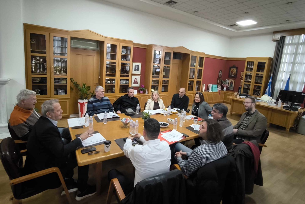 Η διαχείριση των απορριμμάτων στο επίκεντρο σύσκεψης στο δημαρχείο ...
