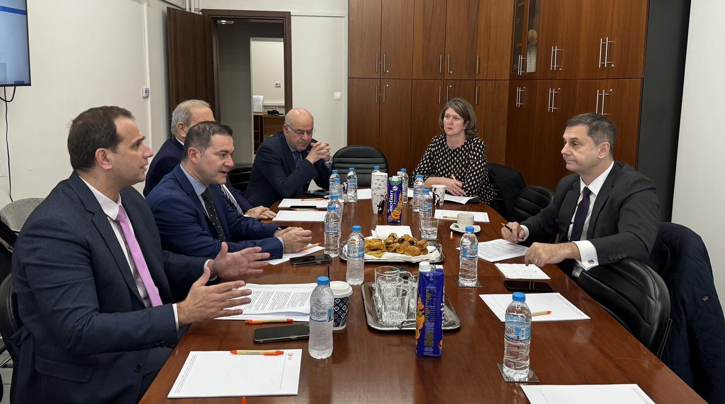 Τα προβλήματα των φορολογικών υπηρεσιών και του ΣΔΟΕ τέθηκαν στην ...