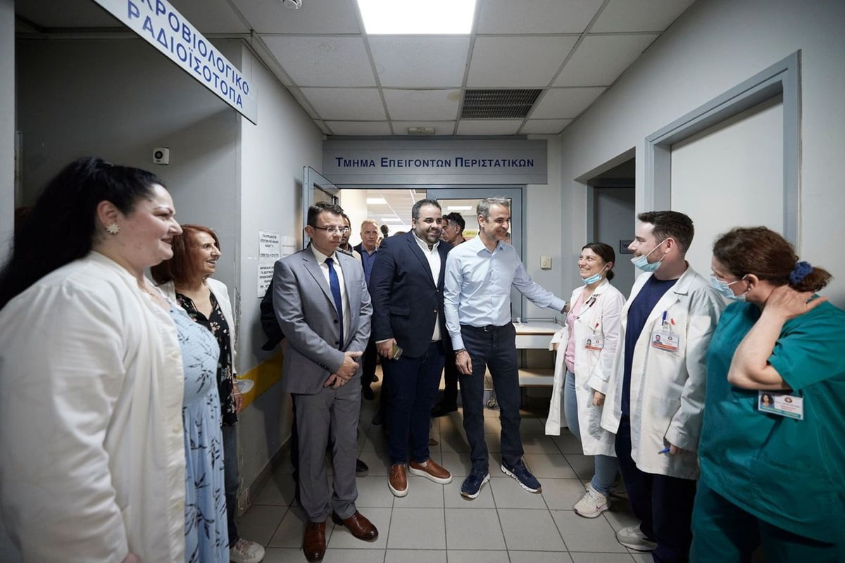 Θεσσαλονίκη: Στο νοσοκομείο "Άγιος Παύλος" ο Κ. Μητσοτάκης- "Το ΕΣΥ ...