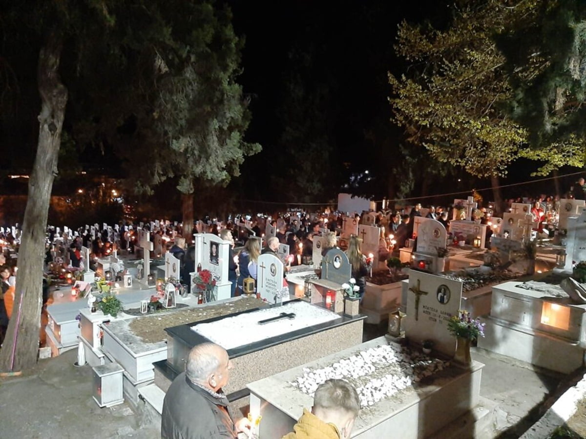 Κοζάνη: Θα κάνουν και φέτος Ανάσταση δίπλα στους νεκρούς τους – Η ...