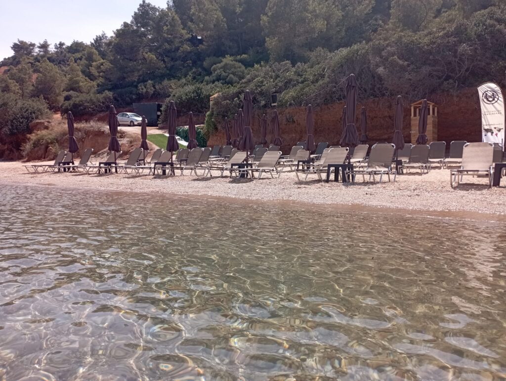 Χαλκιδική: Το κρυμμένο beach bar που πρέπει οπωσδήποτε να ανακαλύψεις ...