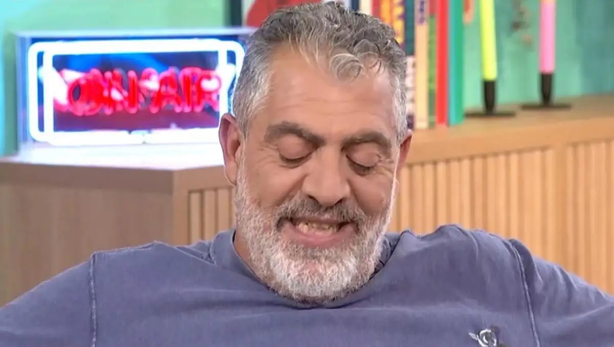 “Λύγισε” ο Κούλλης Νικολάου στον αέρα της ΕΡΤ: “Αχ, τι μου βάλατε τώρα” (video) – Thestival