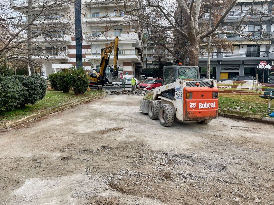 Θεσσαλονίκη: Συνεχίζονται και σήμερα οι εργασίες για την ανακατασκευή ...