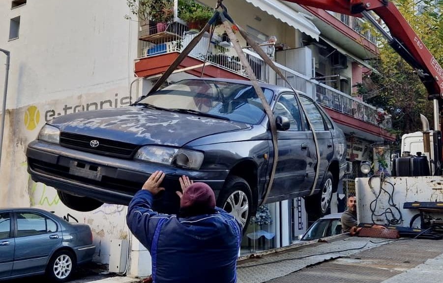 Δ. Θεσσαλονίκης: Απομακρύνθηκαν τον Δεκέμβριο 31 εγκαταλελειμμένα ...