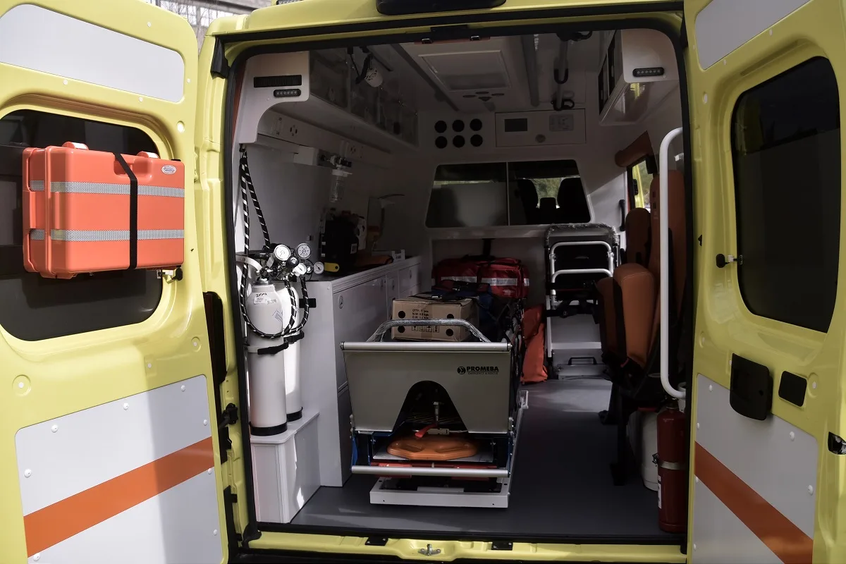 Κρήτη: Εργαζόμενος κατέρρευσε και έπεσε σε άδεια πισίνα από ύψος 2,5 μέτρων