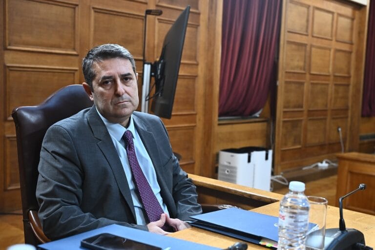 "Ξύπνησε" ο υφυπουργός Μυλωνάκης - Αναγνώρισε τον πρωθυπουργό που τον ...